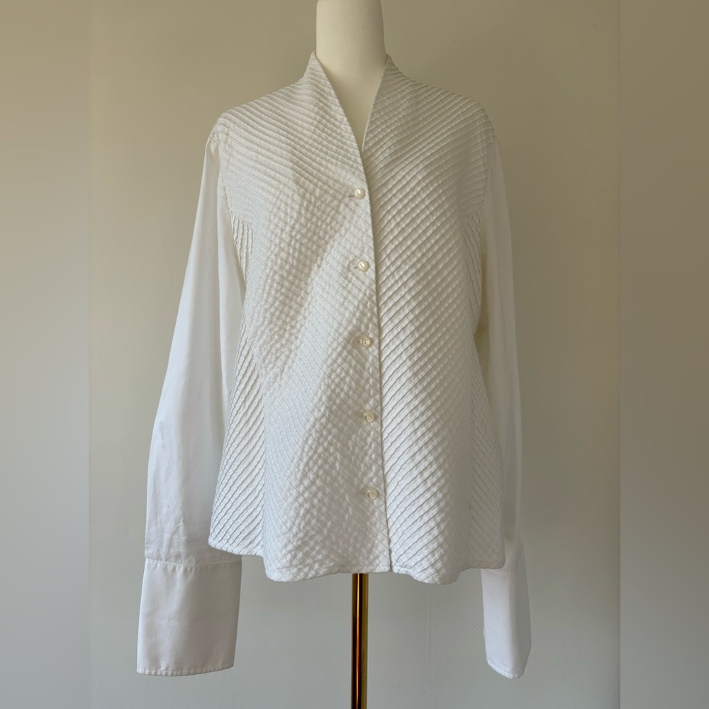 Crisp White Coastal Grandma Button Down - Gem